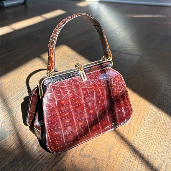 bellestone | Bags | Vintage Bellestone Alligator Top Handle Purse ...